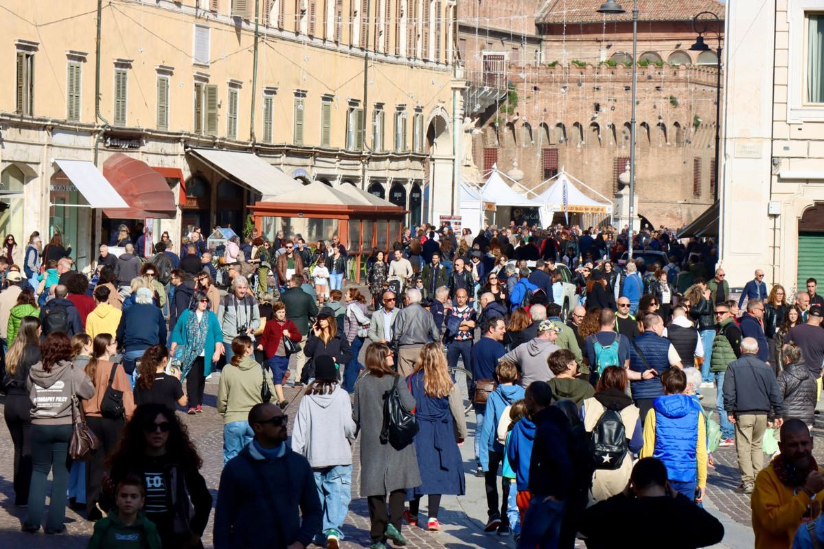 Turismo a Ferrara: 2024 record assoluto - EMILIA ROMAGNA ECONOMY - La ...